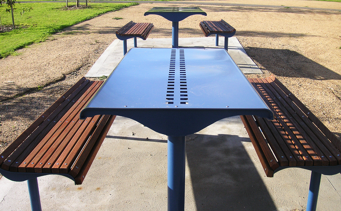 Hoxton – PS380 | Urban Design Group | Park Bench Seats Melbourne