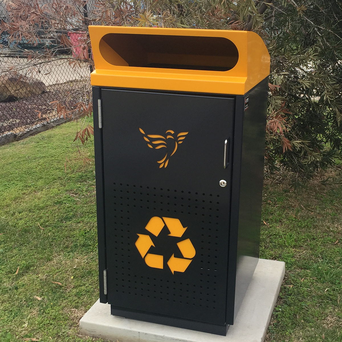 Darebin Recycle Bin BN330 | Urban Design Group | Park Furniture