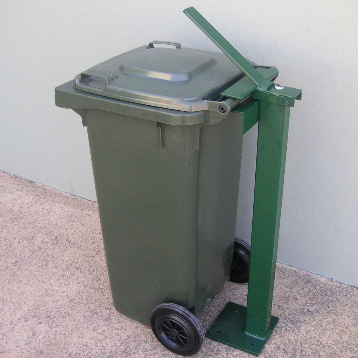 Secure Post 1 WBS10 | Urban Design Group | Street Furniture Suppliers